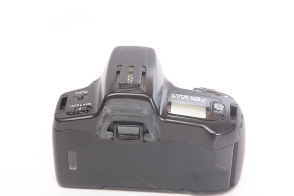 Minolta Dynax 5000i – One Of Many Cameras